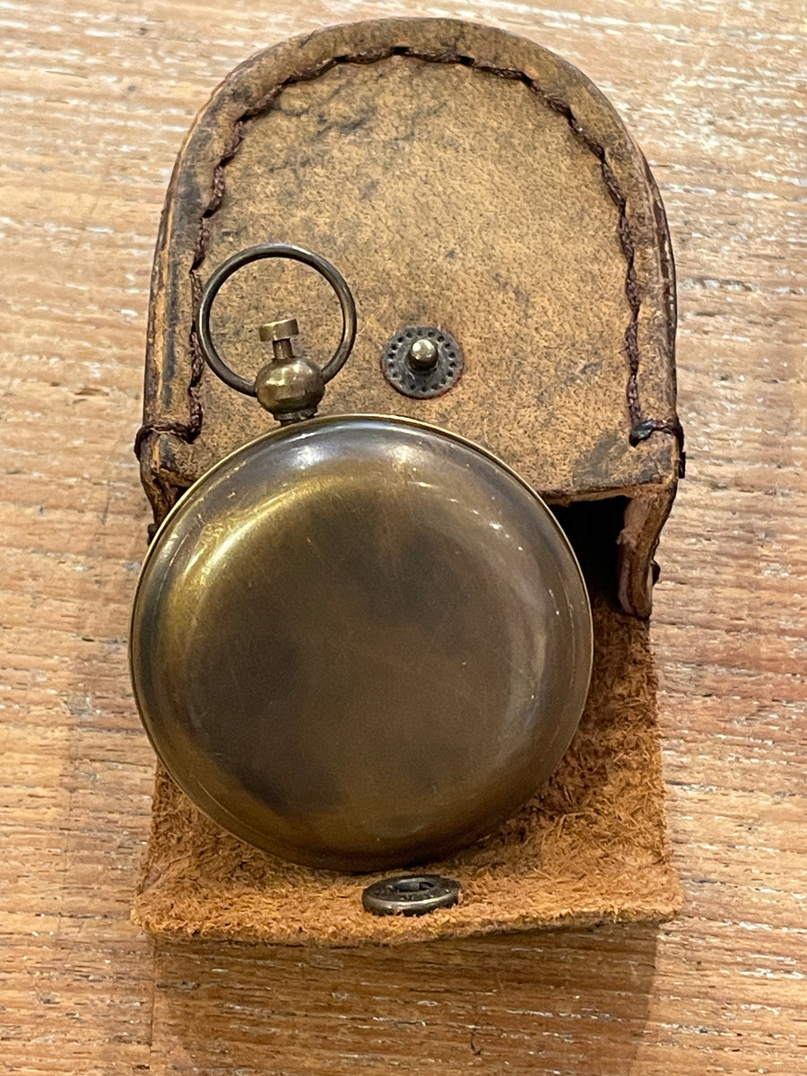 Push button engraved compasses – Fini